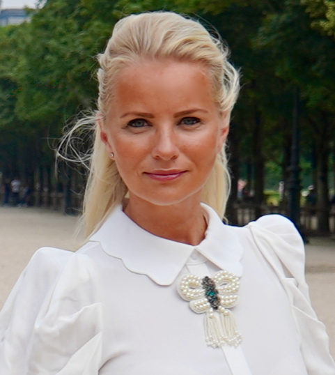 Tophairstylist Fiona Franchimon ontwierp eigen hairpin | Elegance